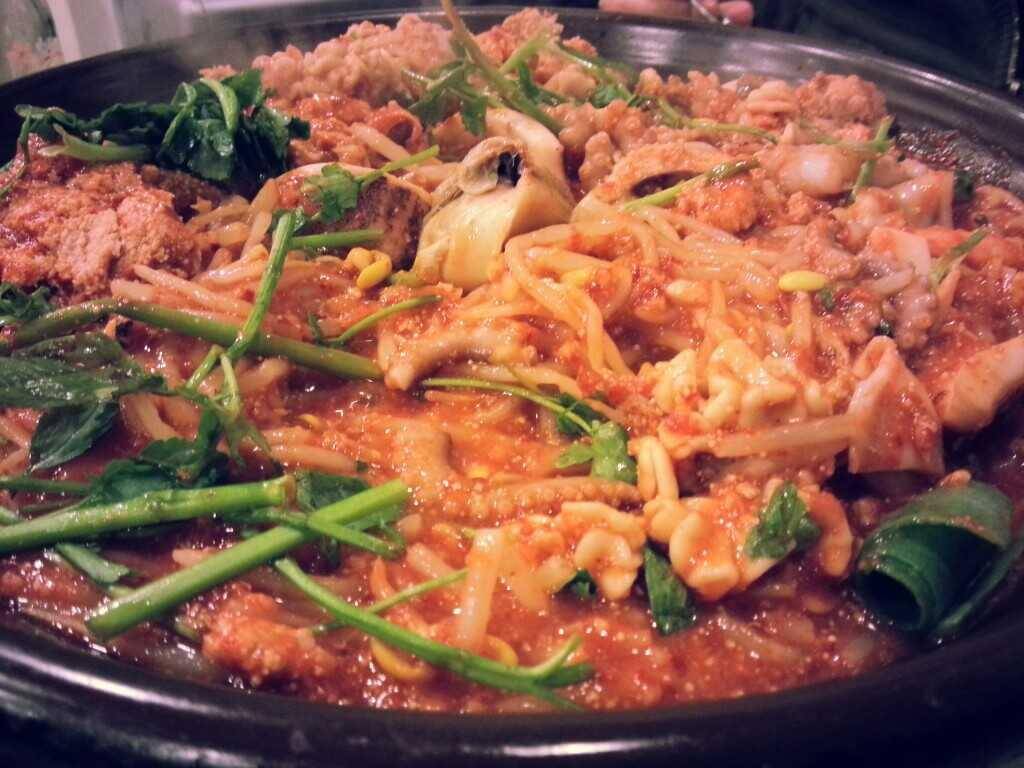 Al Buja (Steamed Roe) 알부자, Korea Restaurant and Cafe