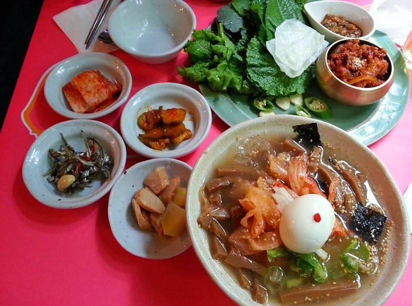 Modern Bapsang 모던 밥상, Korea Restaurant and Cafe