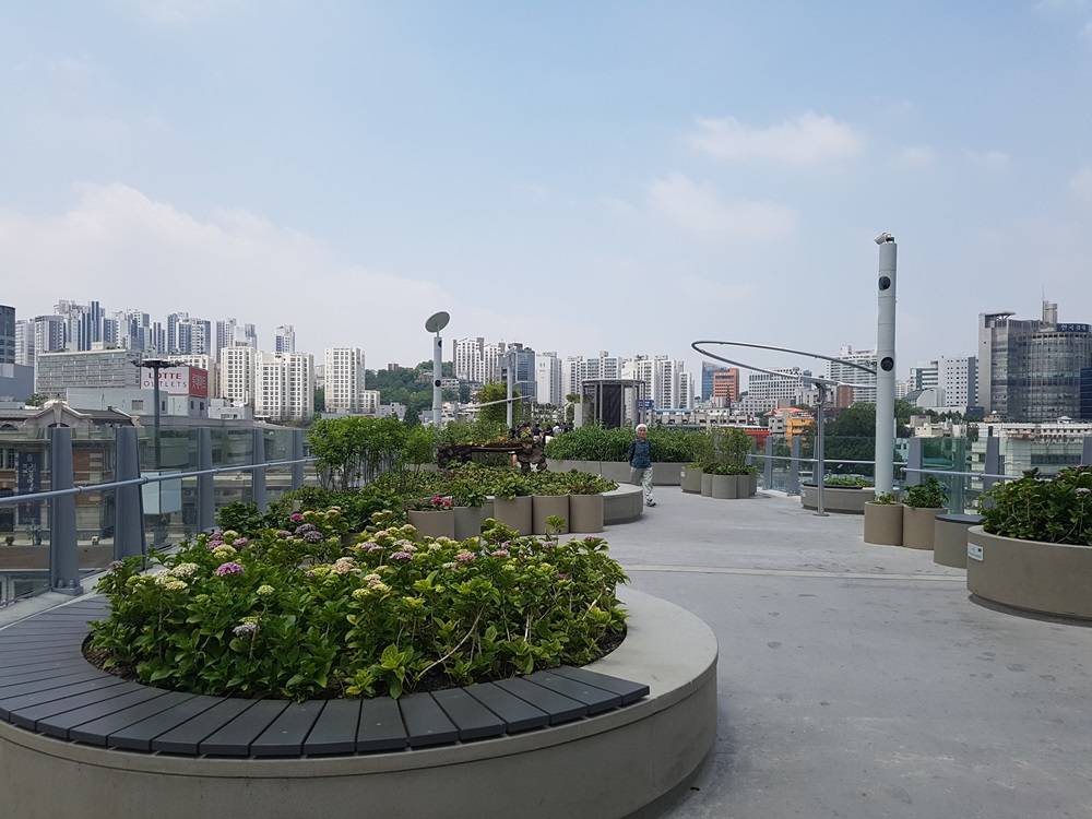 Seoullo 7017 - Trazy, Korea's #1 Travel Shop