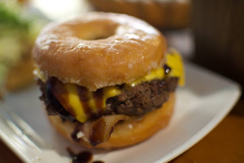 Bomb's Burger HBC, Korea Restaurant and Cafe