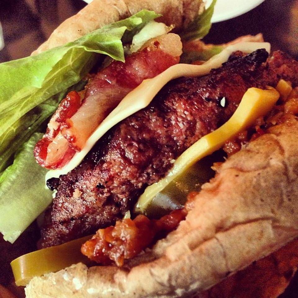 Burgermine 버거마인, Korea Restaurant and Cafe