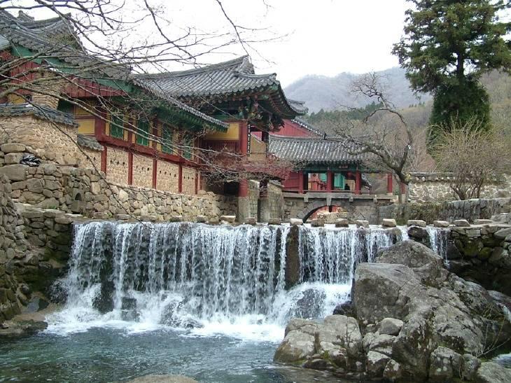 Songgwangsa Temple 송광사 in Seoul, South Korea - Trazy, Korea's #1 Travel ...