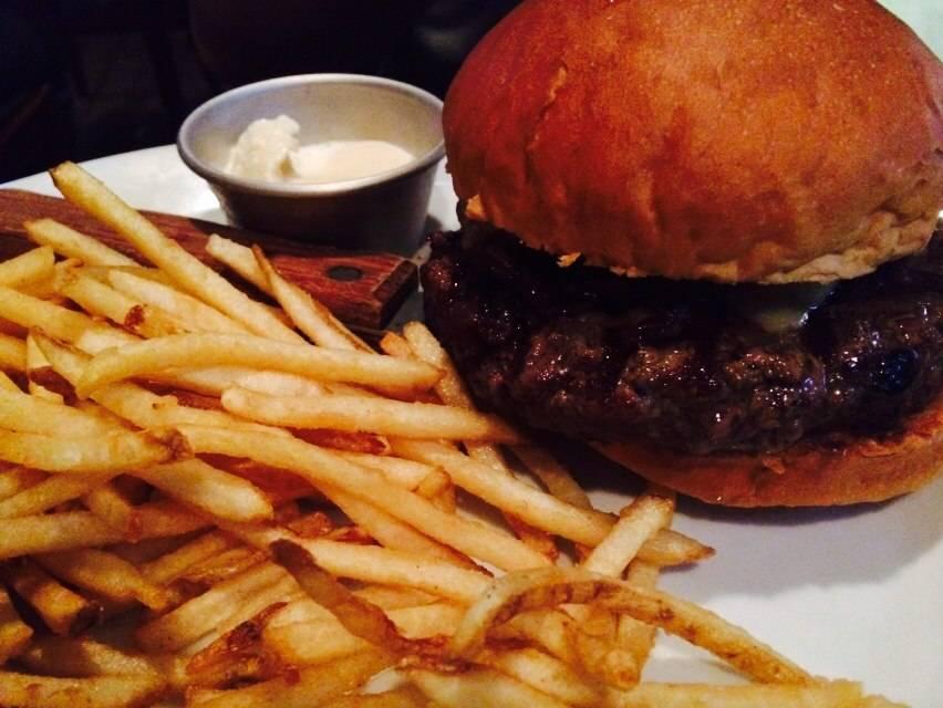 Burger B - Hongdae, Korea Restaurant and Cafe