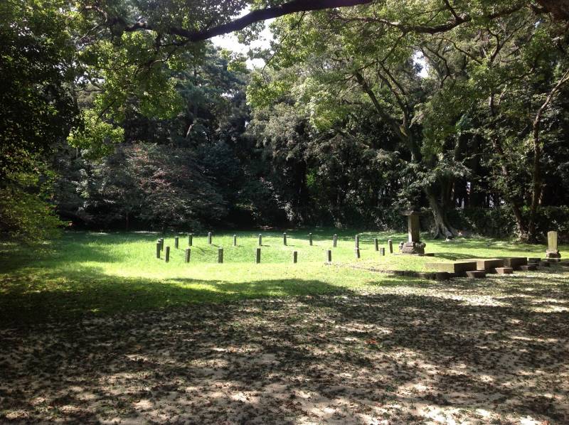 Samseonghyeol Shrine 삼성혈 in Jeju, South Korea - Trazy, Korea's #1 ...