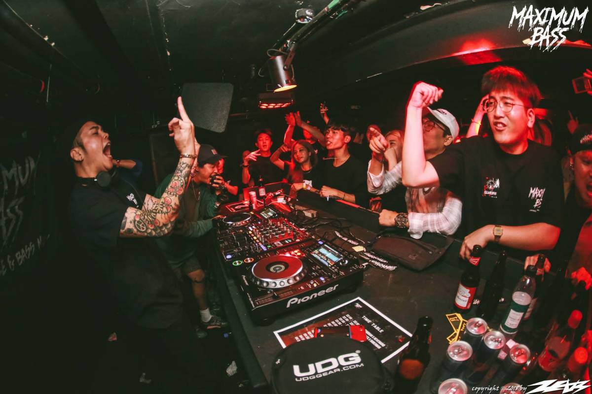 Itaewon Rabbit Hole, Korea Nightlife & Bar