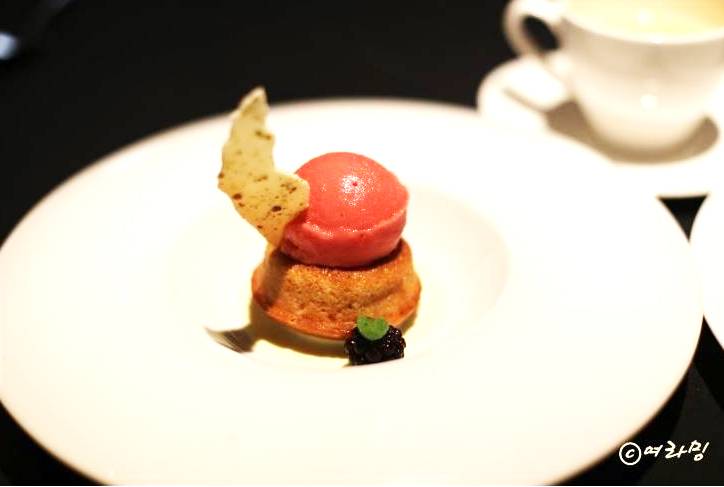 Elbon The Table 엘본 더 테이블, Korea Restaurant and Cafe