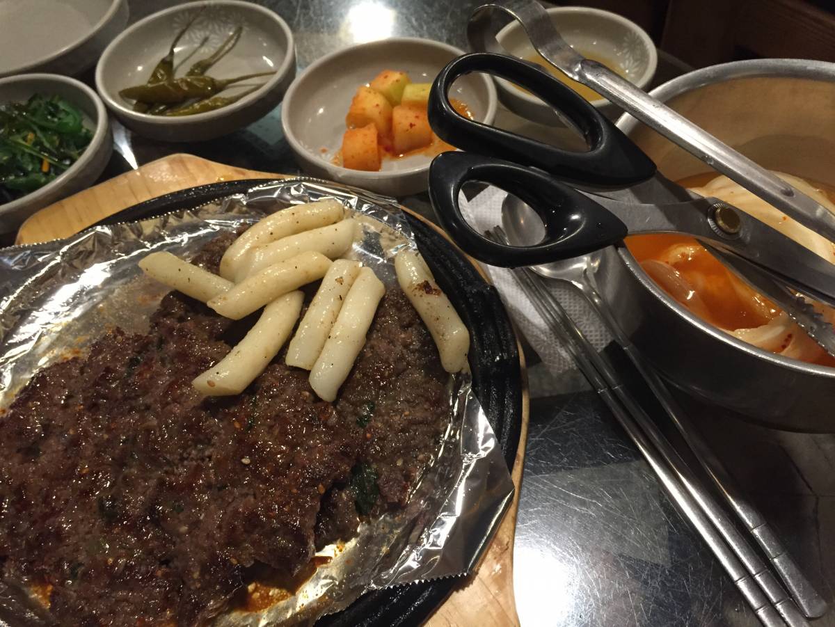 Snow Tree House 눈나무집, Korea Restaurant and Cafe