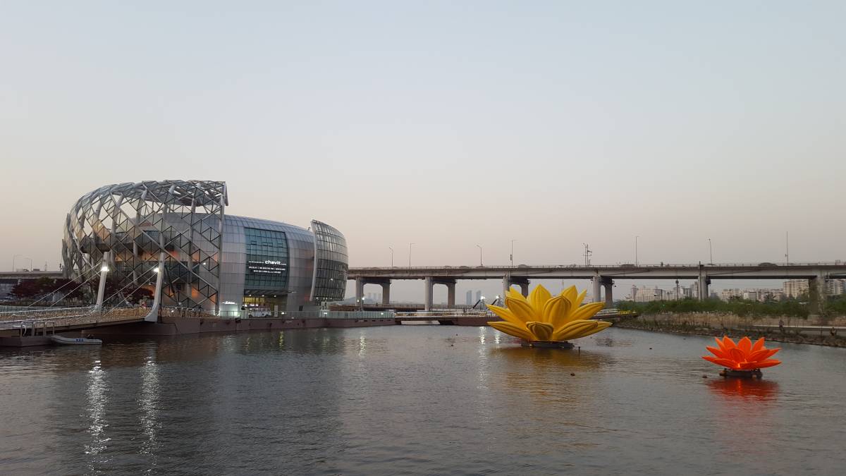 Some Sevit (Hangang Floating Island) 세빛섬 - Trazy, Korea's #1 Travel Shop